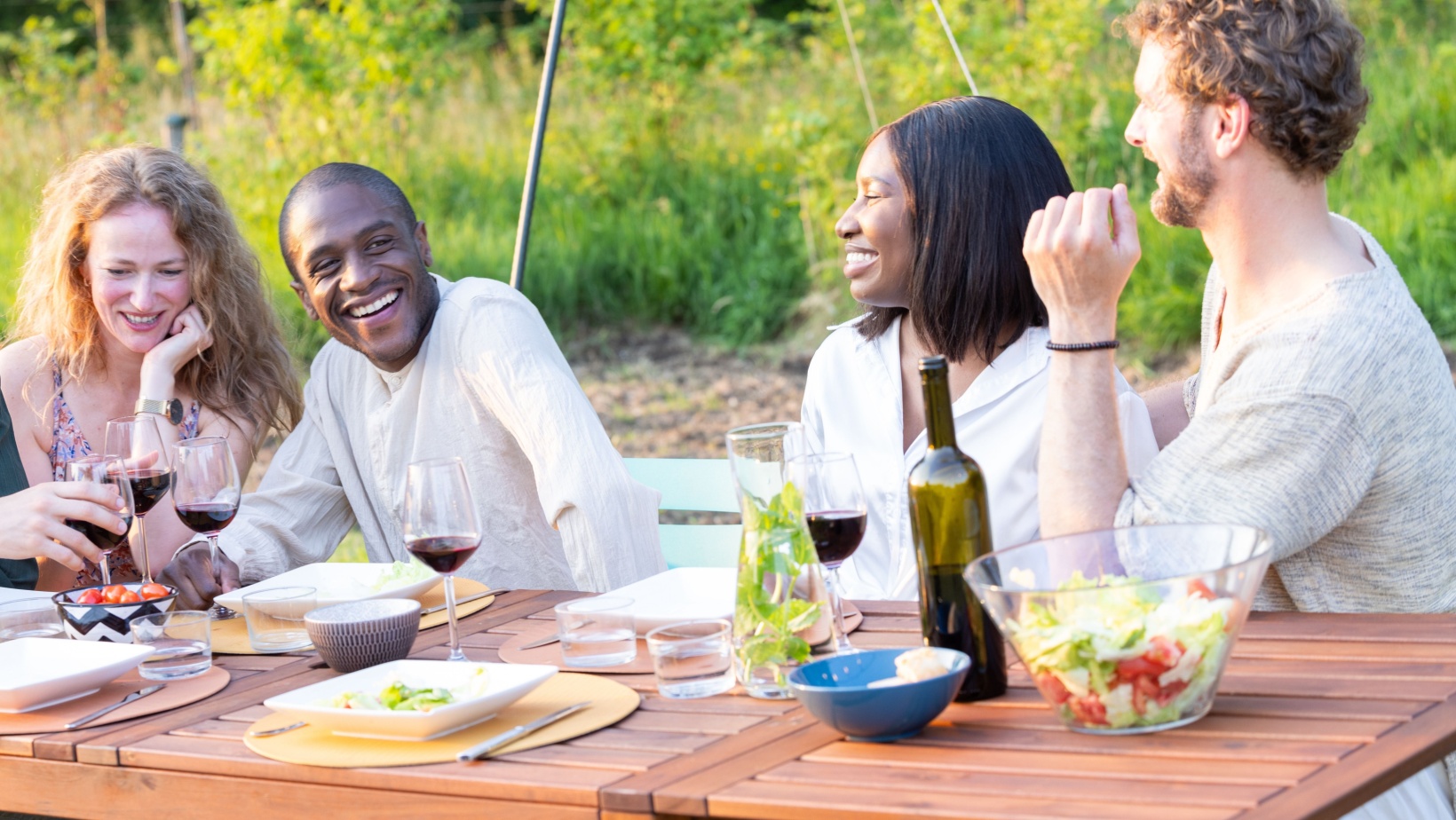 These 7 Stories of Generosity Will Warm Your Heart - The Frugalpreneur